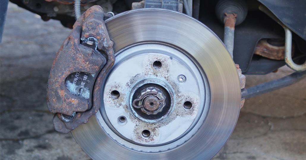 Piston Kaliper Rem Mobil Macet, Mungkin Ini Penyebabnya